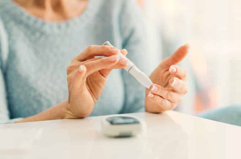 Diyabet (Şeker Hastalığı) Nedir? Belirtileri ve Nedenleri Nelerdir? Diyabet (Şeker Hastalığı) Nedir? Belirtileri ve Nedenleri Nelerdir?